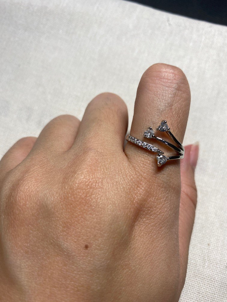 Fashion ring, Women's Fashion, Jewelry & Organisers, Rings on Carousell