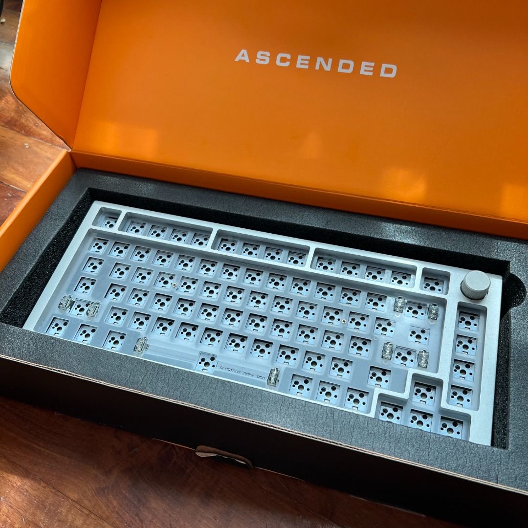 Glorious GMMK Pro 75% Barebones Keyboard (White Ice), Computers & Tech, Parts & Accessories ...