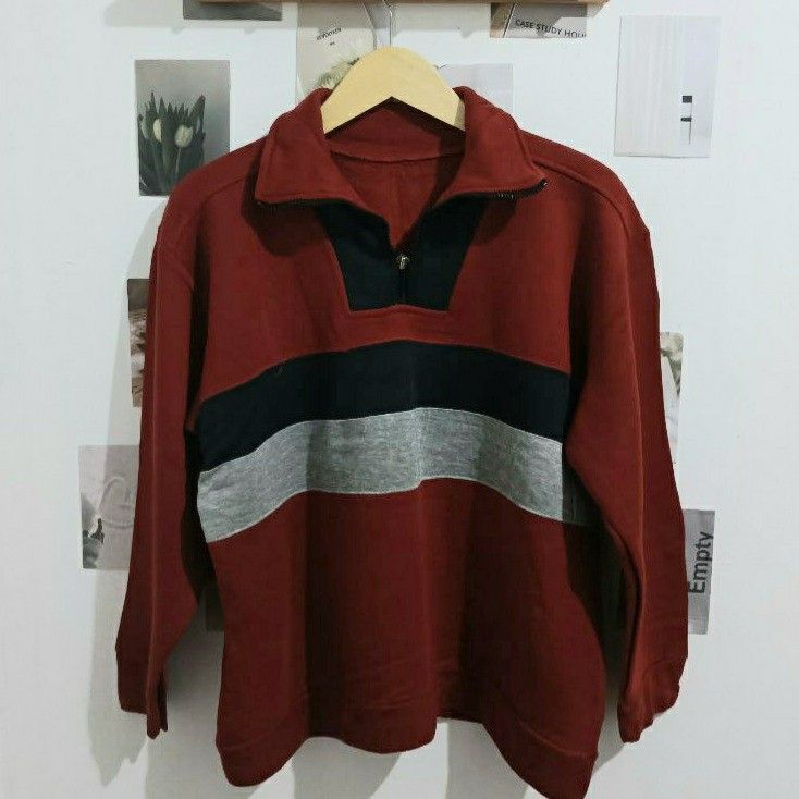 Half Zip Korean Look, Fesyen Pria, Pakaian , Lainnya di Carousell