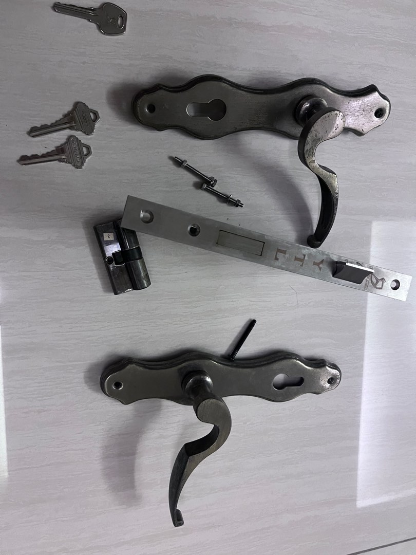 HDB Metal Gate Lock Security Door Handle Lockset 2 keys Included ...