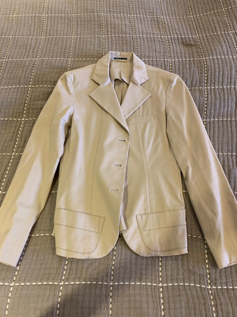 Jil Sander beige colour jacket, 女裝, 外套及戶外衣服 - Carousell