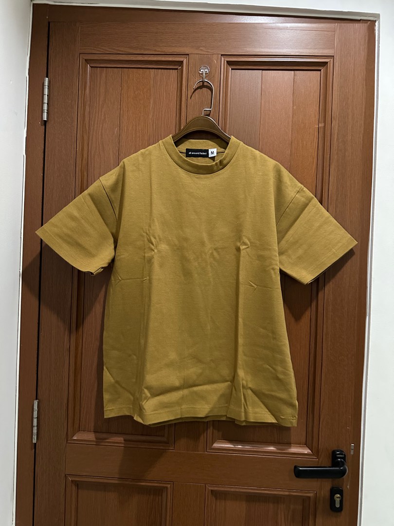 Kaos Boxy All Around Faded, Fesyen Pria, Pakaian , Atasan di Carousell