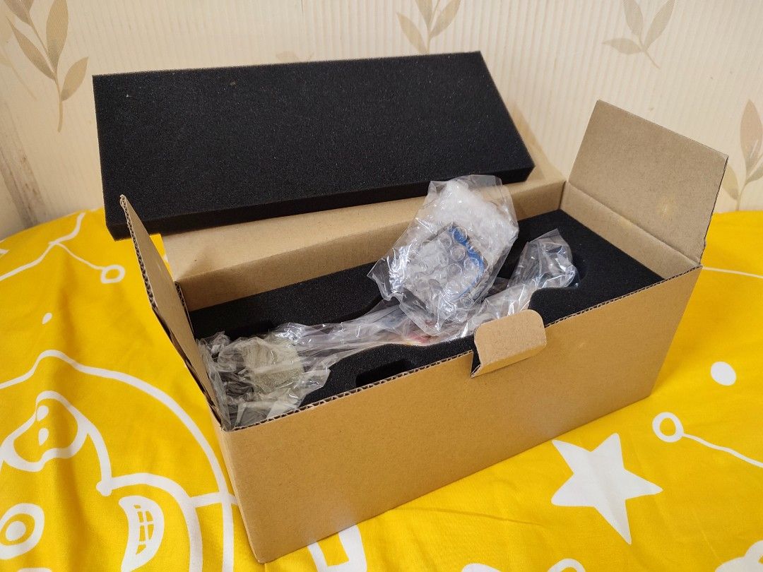 Kila Cheung HOW2WORK SIU MING 小明 2015 Limited Edition 59/60 簽名版, 興趣及遊戲 ...