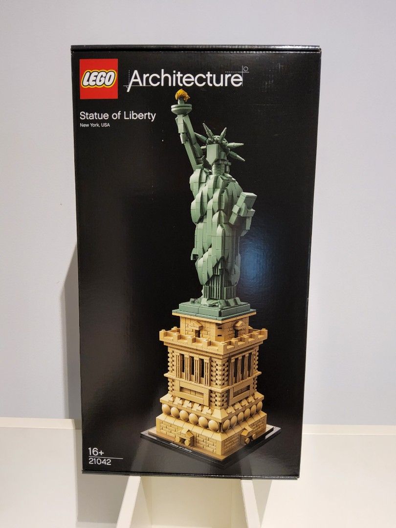 Lego 21042 - Statue of liberty, Hobbies & Toys, Toys & Games on Carousell
