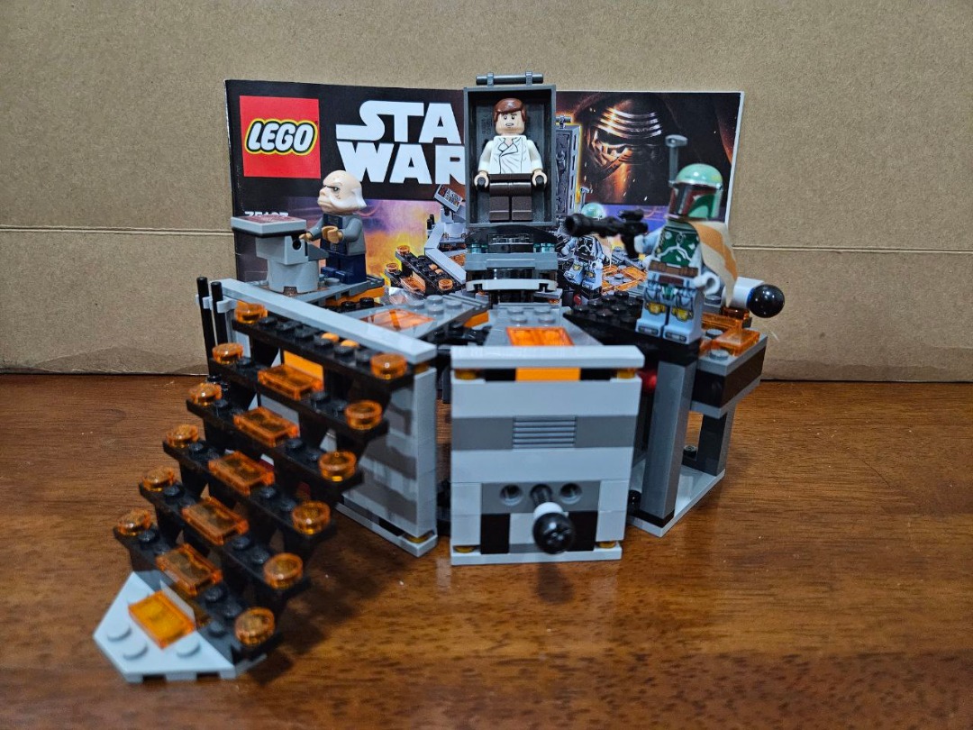 LEGO Star Wars Carbon-Freezing Chamber, Hobbies & Toys, Toys & Games on ...
