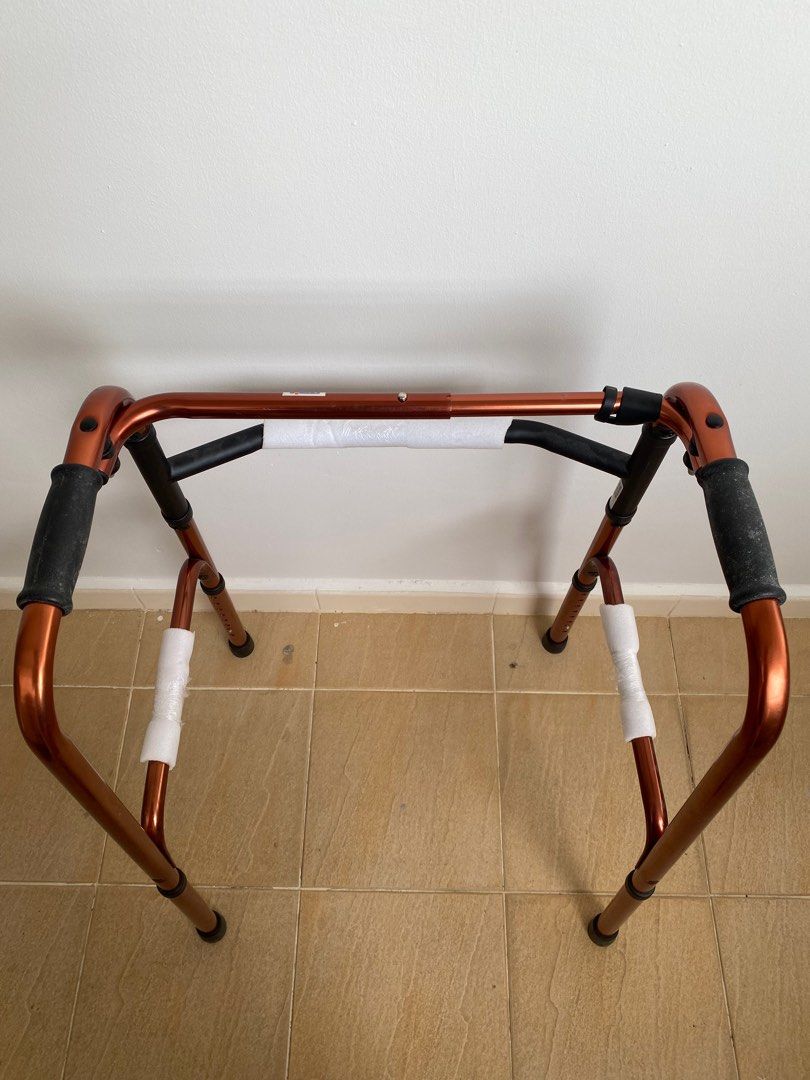 Like new Lifeline Foldable walking frame, Health & Nutrition, Assistive ...