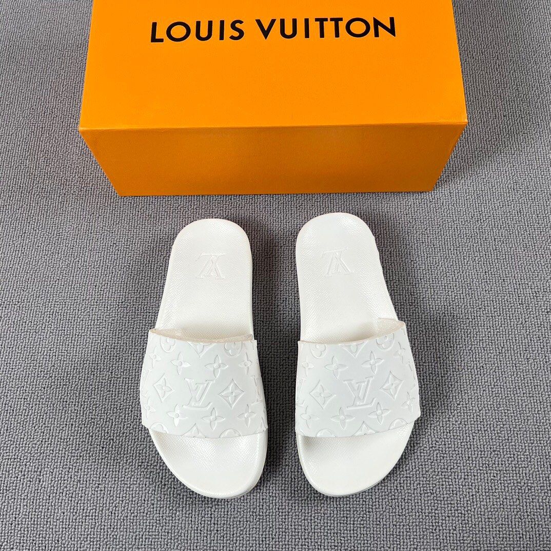 LV SLIDES on Carousell