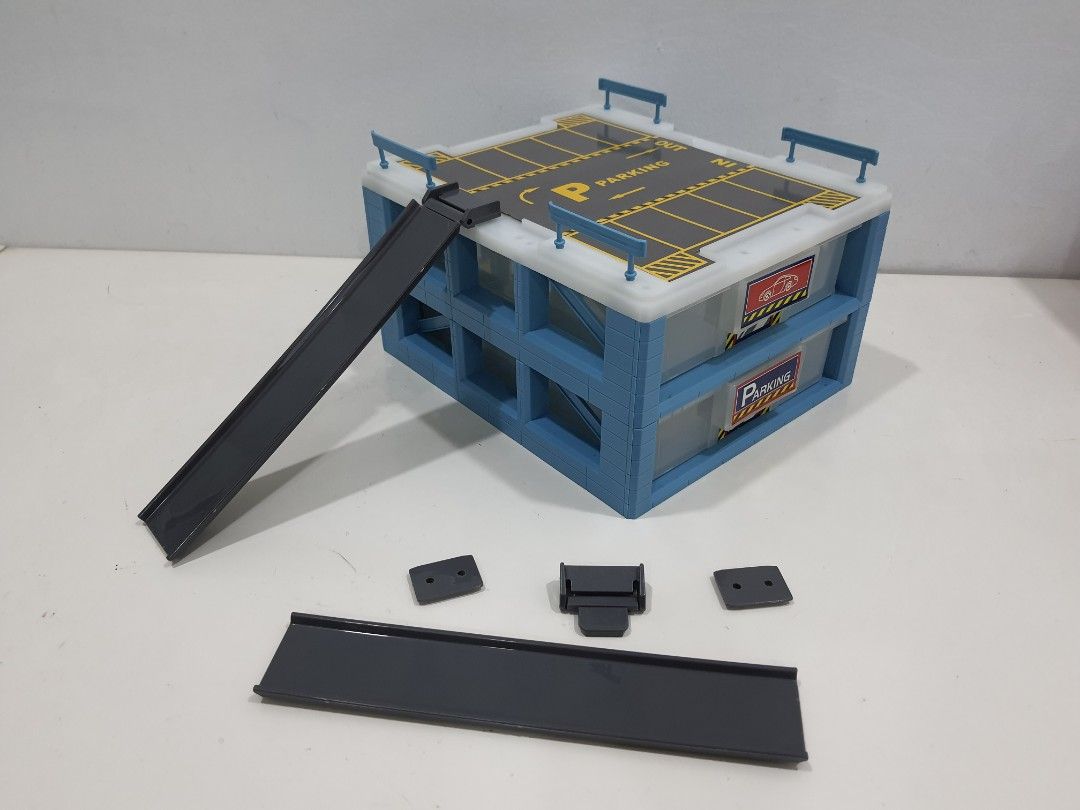Mini Parking Lot, Hobbies & Toys, Toys & Games on Carousell