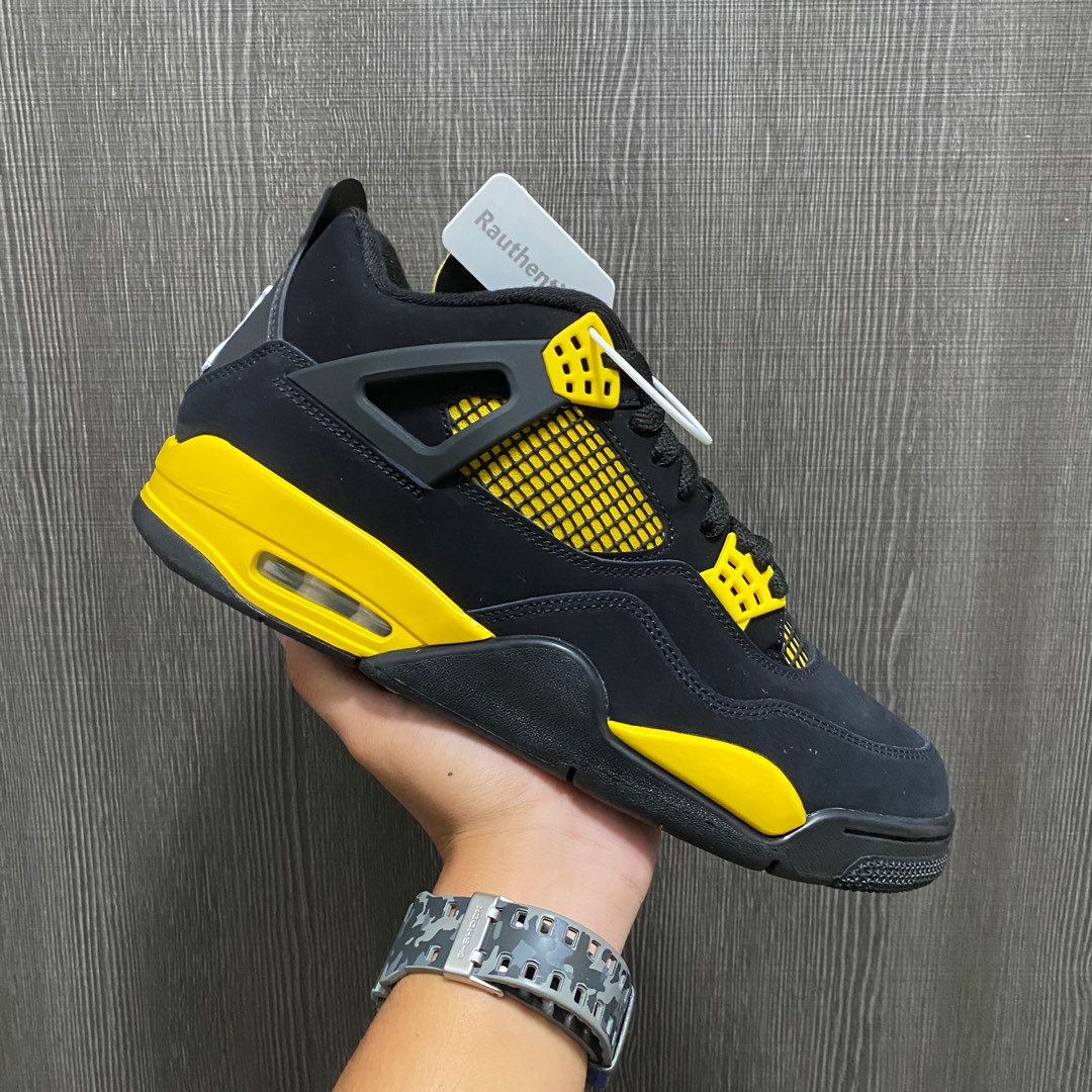 Nike Air Jordan 4 Yellow Thunder, Men's Fashion, Footwear, Sneakers on ...