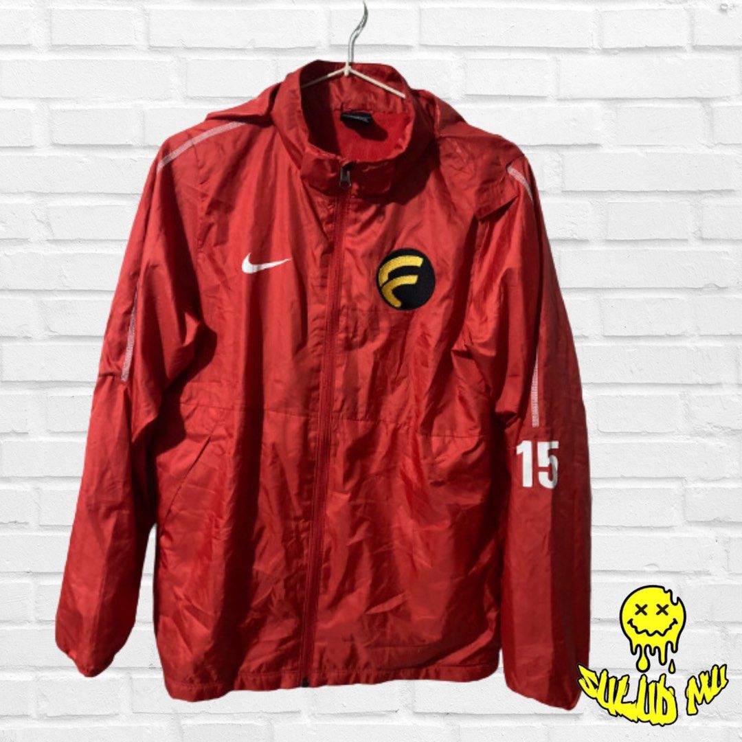 Nike windbreaker type with hood, Men's Fashion, Coats, Jackets and ...
