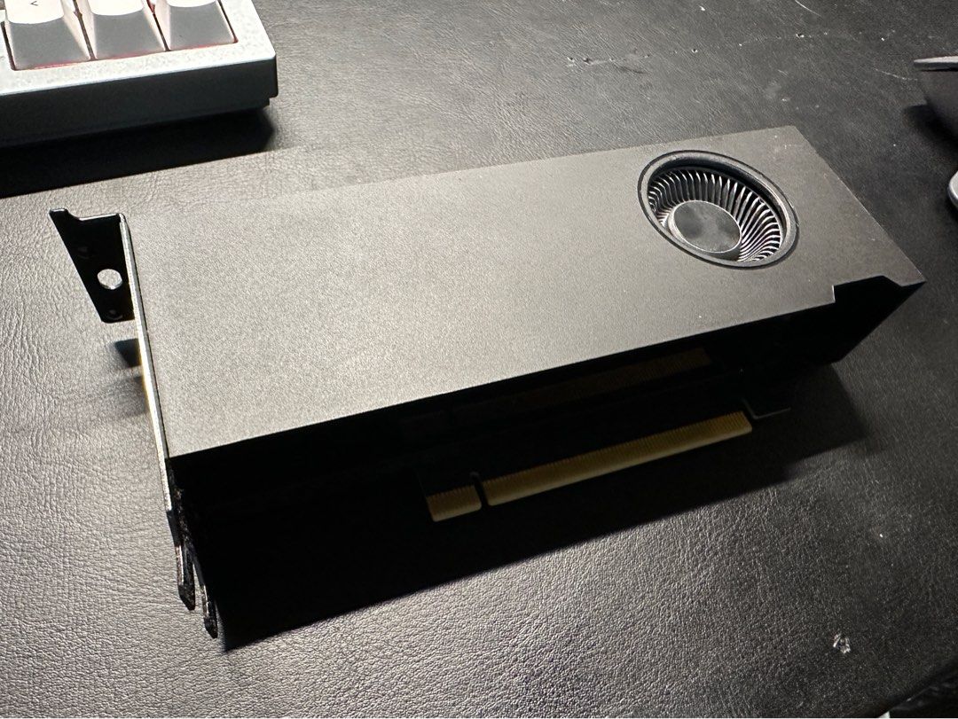 Nvidia RTX A2000 12GB GPU + Thunderbolt / USB4 eGPU dock, 電腦＆科技, 電腦周邊及 ...