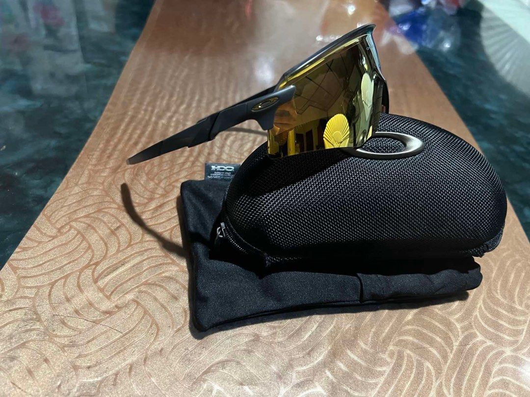 Oakley Encoder 24k Gold Prizm, Men's Fashion, Watches & Accessories ...