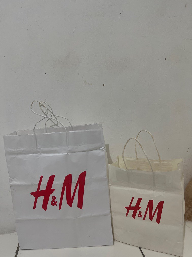 Paper Bag H&M, Fesyen Wanita, Tas & Dompet di Carousell