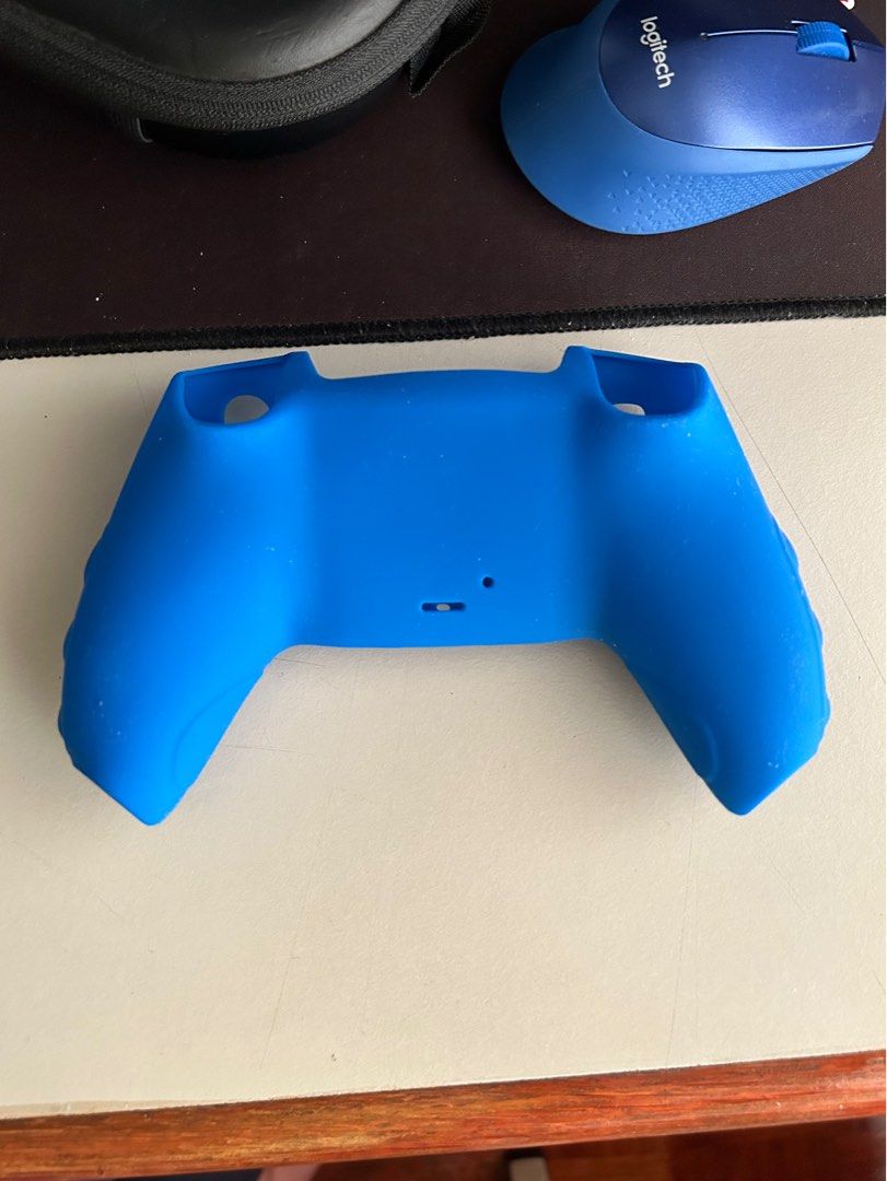 PS5 Controller Sleeve - Blue, Video Gaming, Gaming Accessories ...