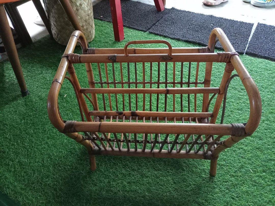 Rak Piring Hitam Buku, Hobbies & Toys, Collectibles & Memorabilia ...