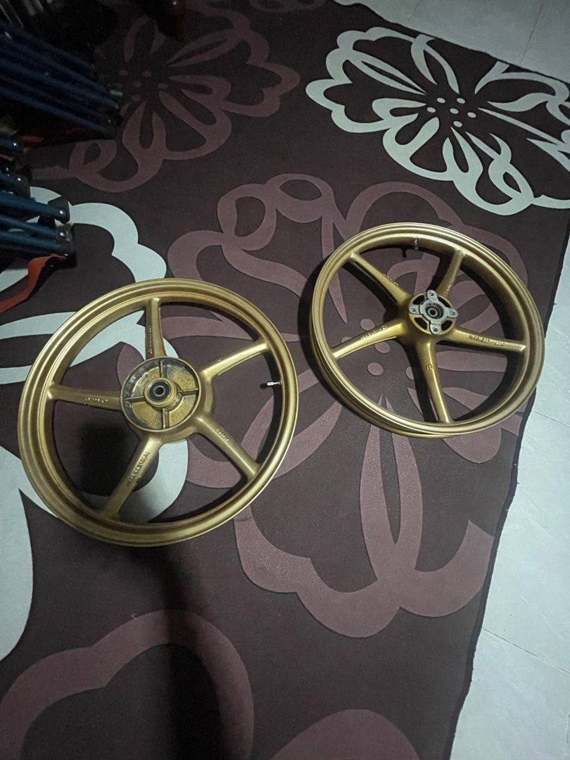 RCB SP522 gold rims for Spark135, Motorcycles, Motorcycle Accessories ...
