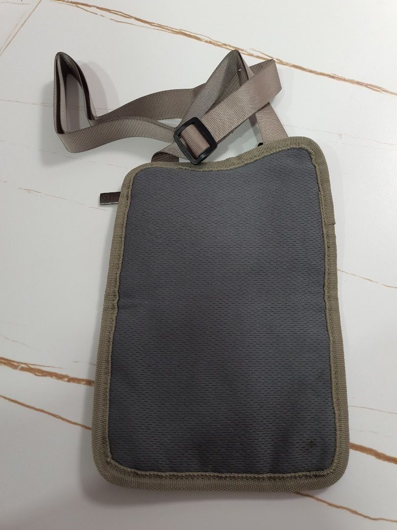 Samsonite Neck Pouch, Men's Fashion, Bags, Belt bags, Clutches and ...