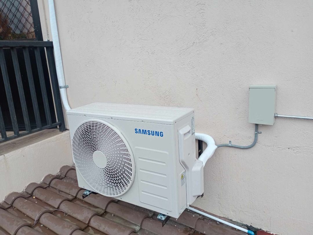 SAMSUNG SPLIT TYPE WALL MOUNTED INVERTER, TV & Home Appliances, Air ...
