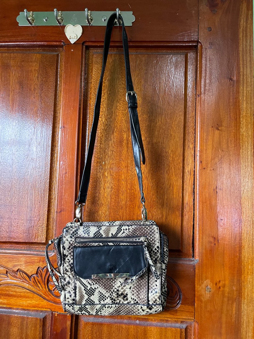 Small Sling Bag Snake Skin on Carousell