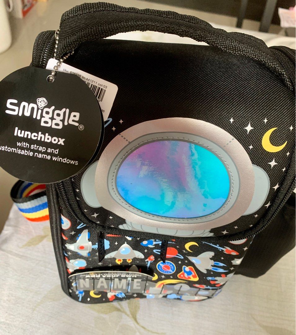 Smiggle Space Planet Lunchbox - Bnew on Carousell