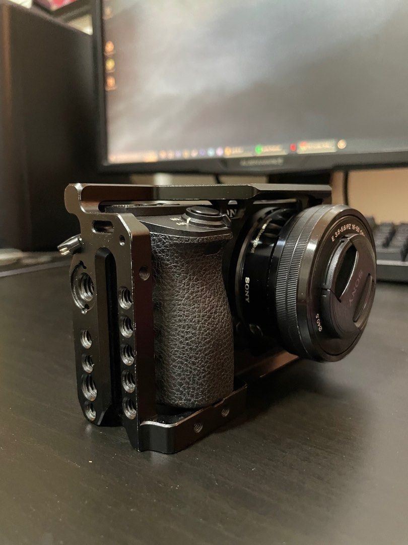 Sony A6500 with Lens + Smallrig cage & batteries, Photography, Video ...