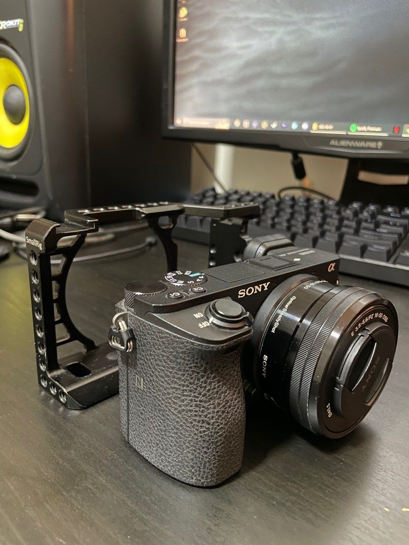 Sony A6500 with Lens + Smallrig cage & batteries, Photography, Video ...