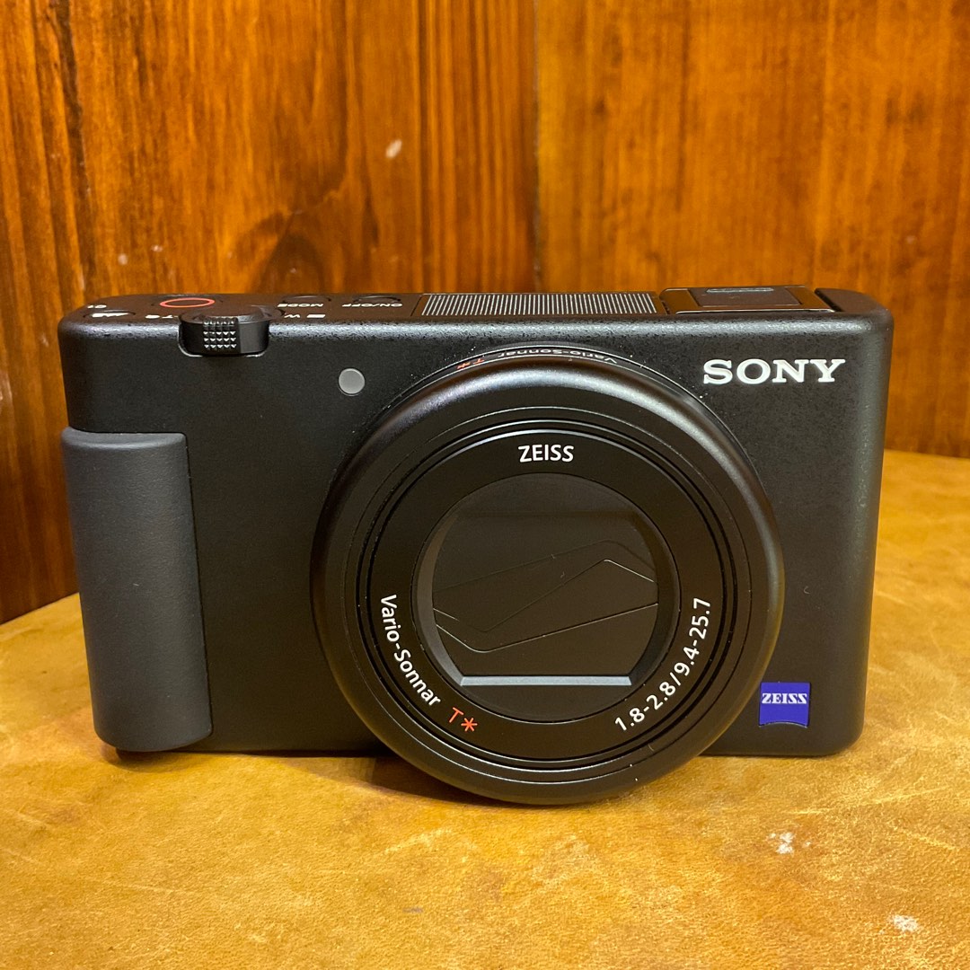 Sony ZV-1 (4965498) with Box, Photography, Cameras on Carousell