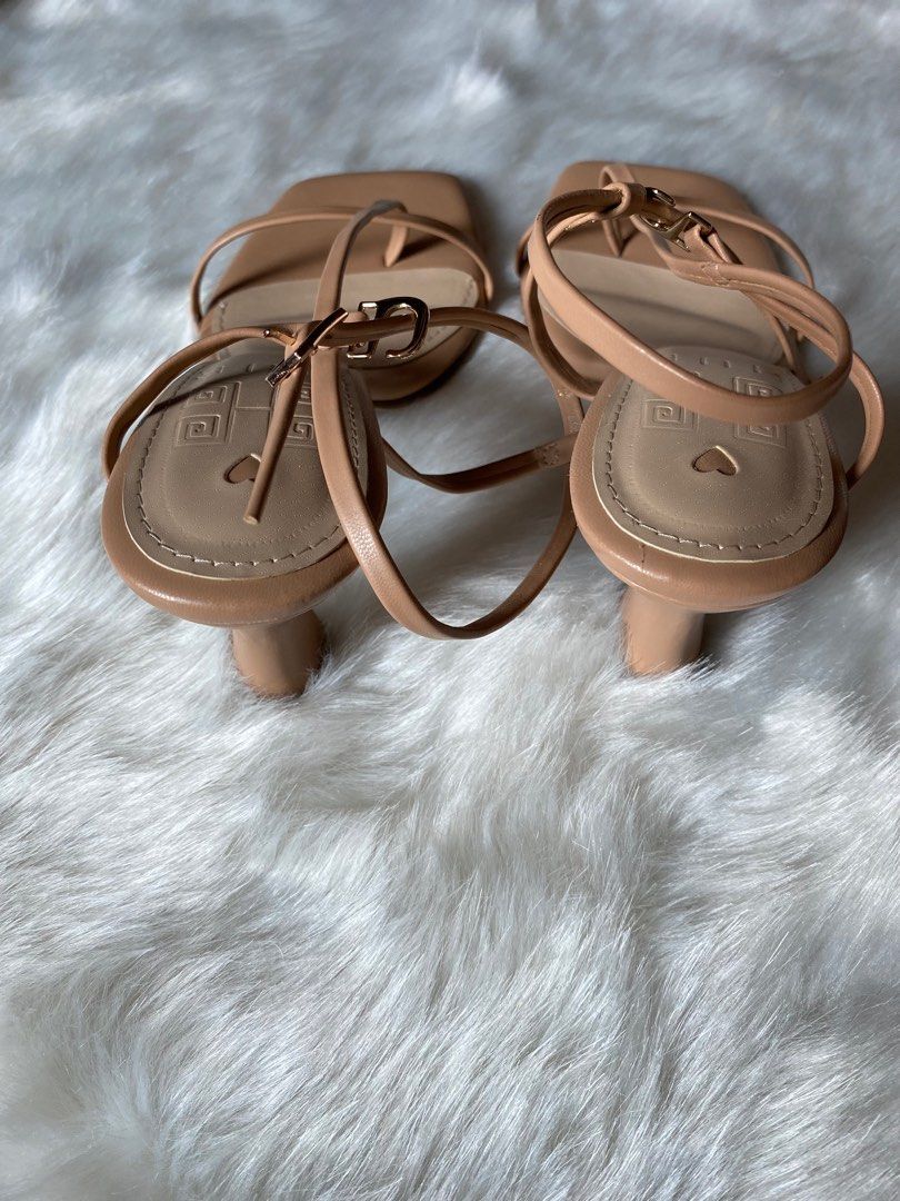 Strap Sandals from Hue Manila, Women's Fashion, Footwear, Sandals on ...