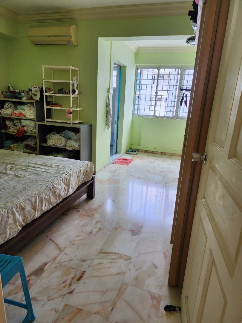 Super Large 5 Room Improved HDB Flat Corner Unit with 4 Bedrooms at ...