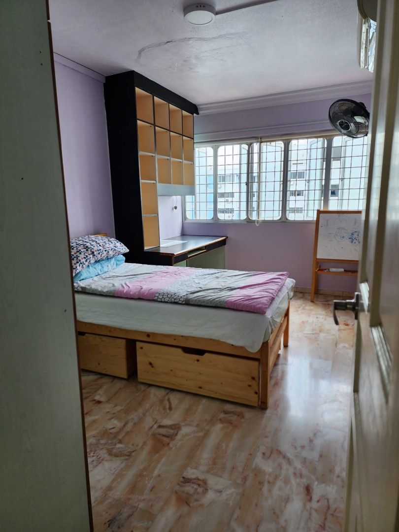 Super Large 5 Room Improved HDB Flat Corner Unit with 4 Bedrooms at ...