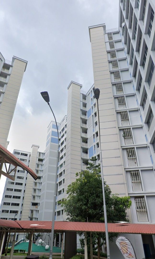 Super Large 5 Room Improved HDB Flat Corner Unit with 4 Bedrooms at ...