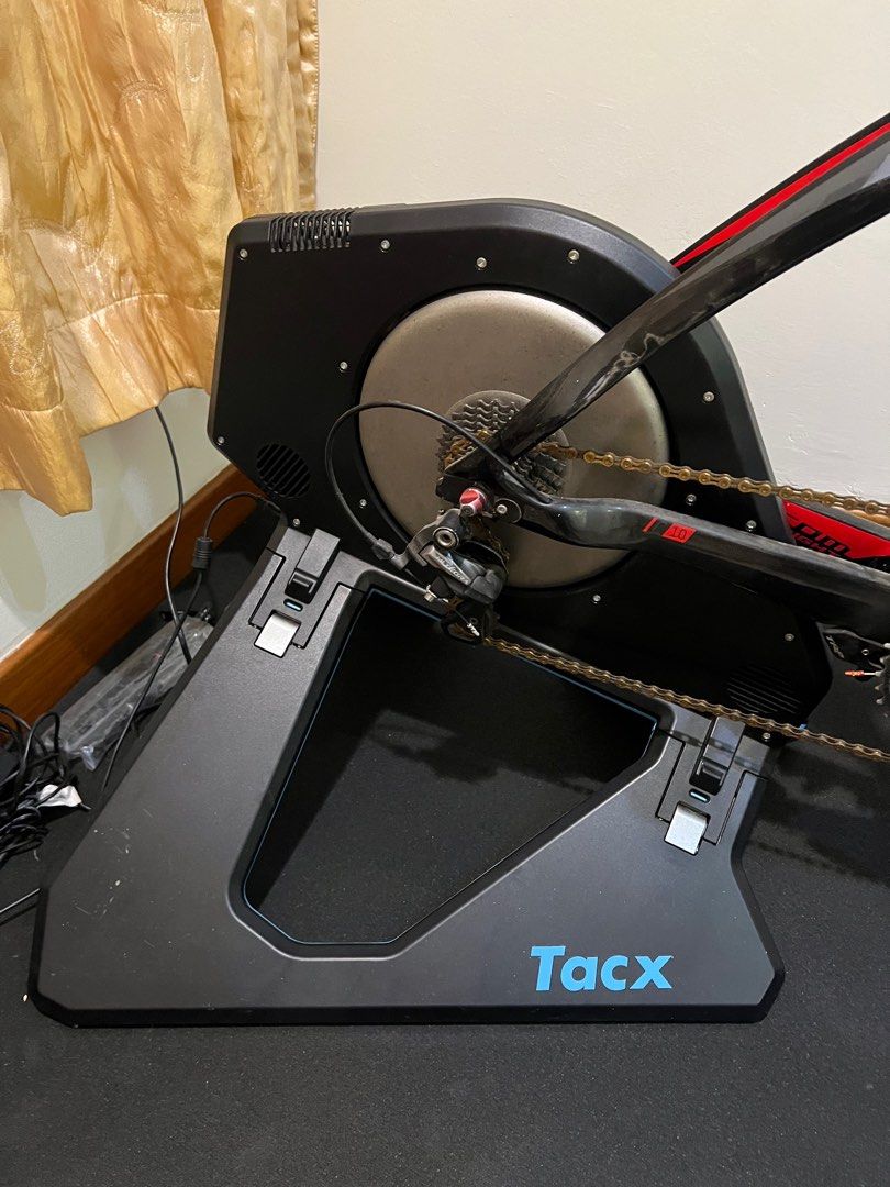 Tacx Neo 2, Sports Equipment, Bicycles & Parts, Bicycles on Carousell