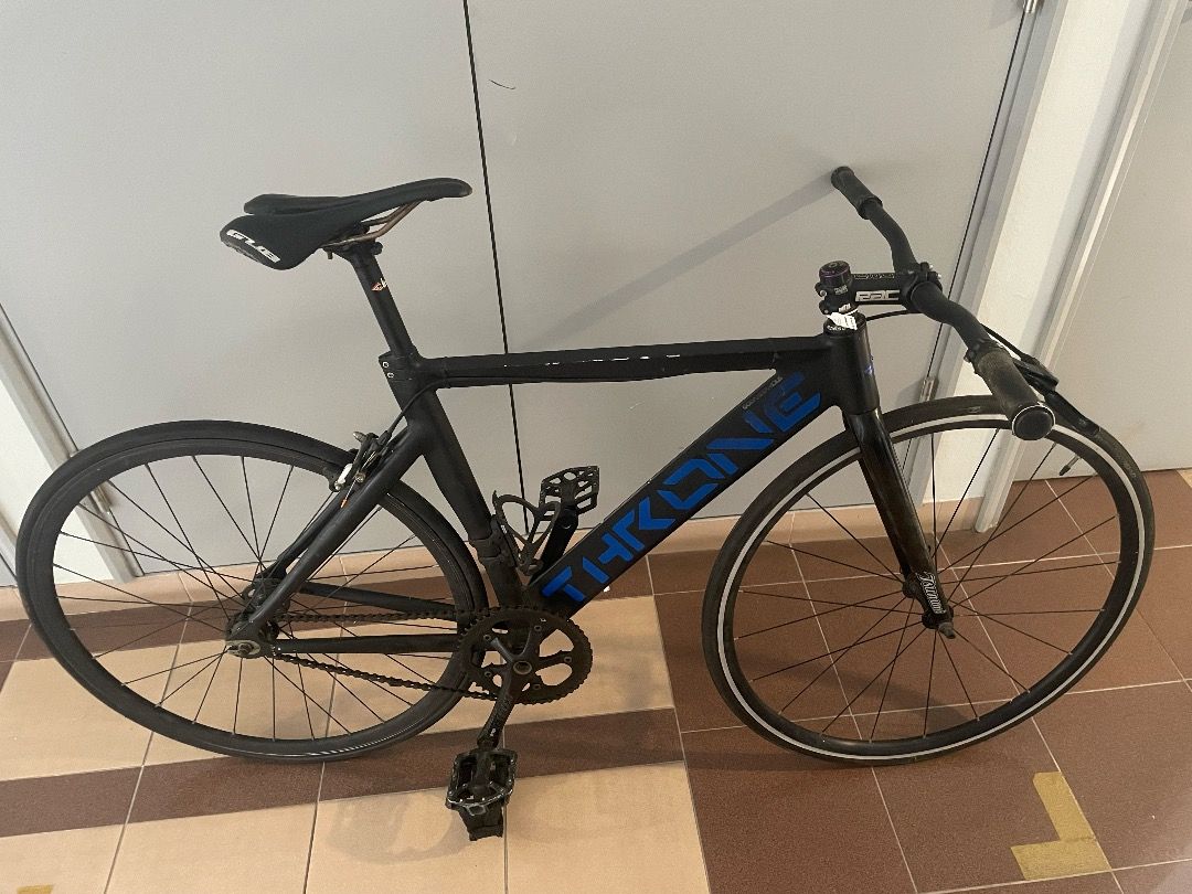 Throne Fixie, Sports Equipment, Bicycles & Parts, Bicycles on Carousell