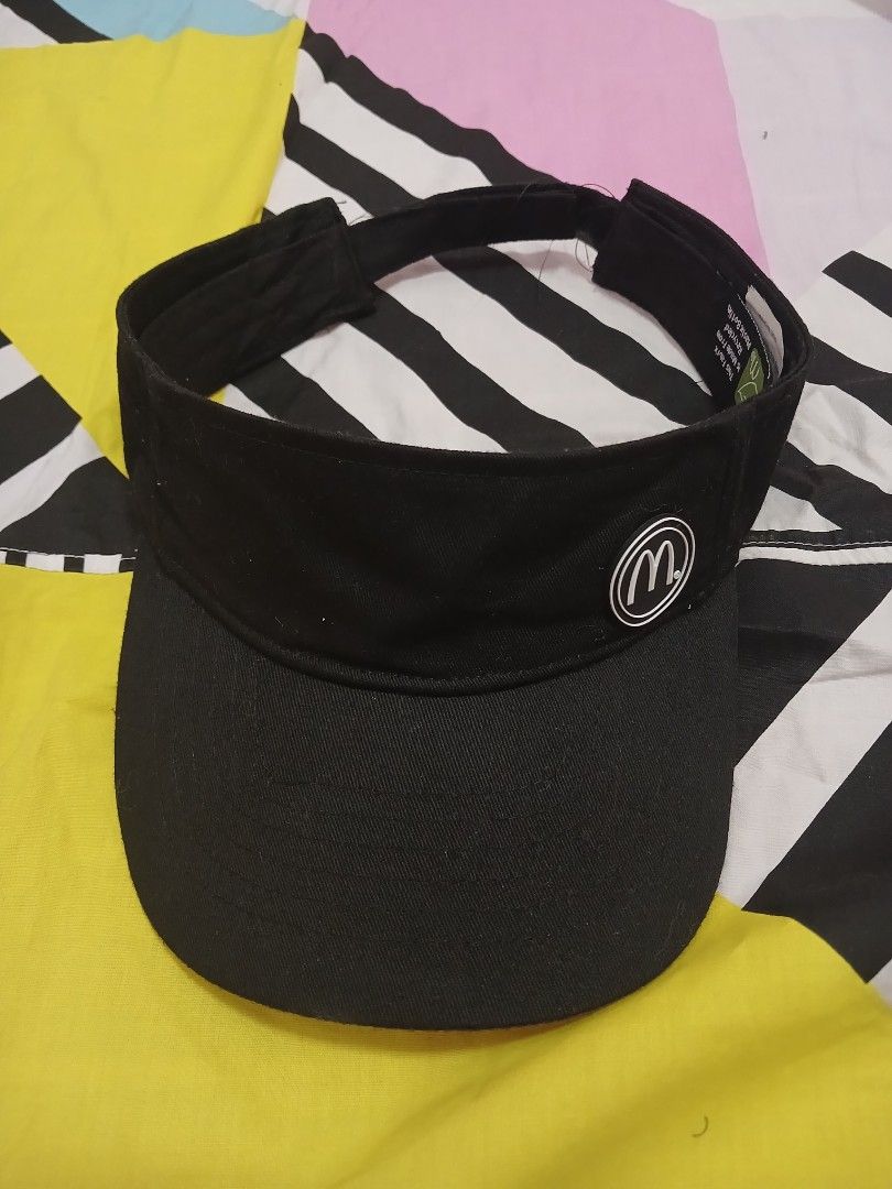 Topi bolong Logo M, Fesyen Pria, Aksesoris, Topi di Carousell