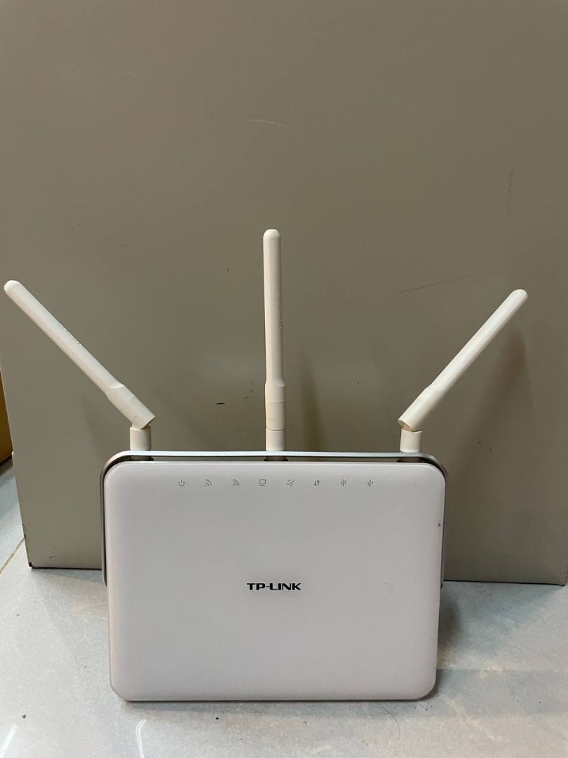 TP-Link AC1800 Router C9, 手提電話, 其他裝置 - Carousell