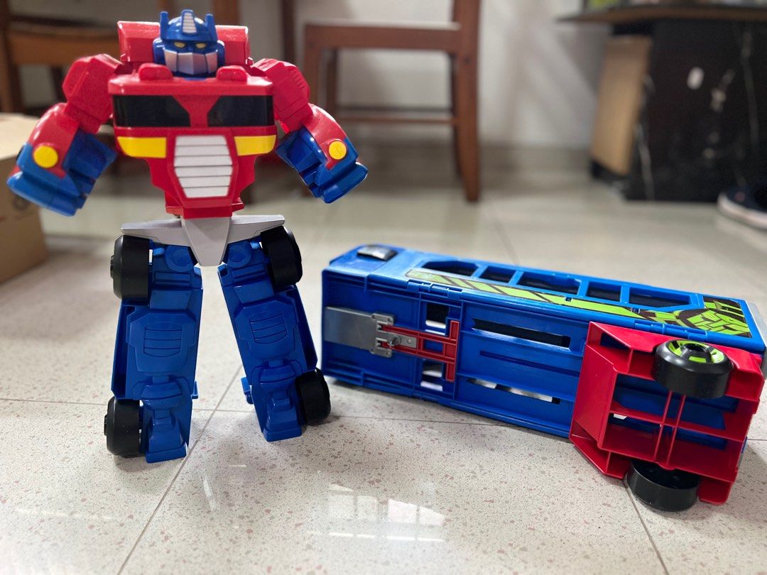 Giant Optimus Prime Transformer with Trailer, Hobbies & Toys, Toys ...