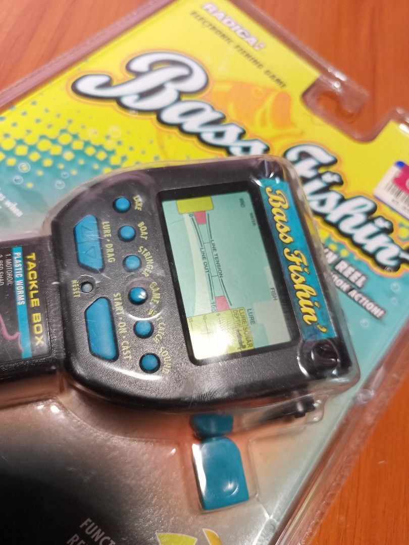 VINTAGE HANDHELD ELECTRONIC GAME BASS FISHIN JAPAN SURPLUS, Hobbies ...