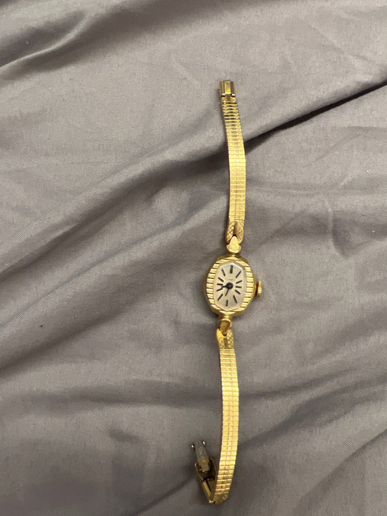 Watch, Women's Fashion, Watches & Accessories, Watches on Carousell