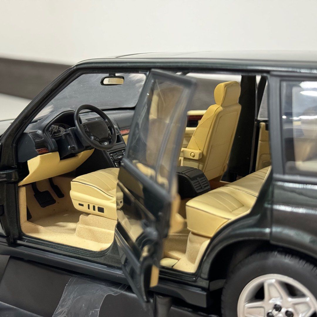 1:18 AutoArt Range Rover 4.6 HSE LHD 1998 (Green), Hobbies & Toys, Toys ...
