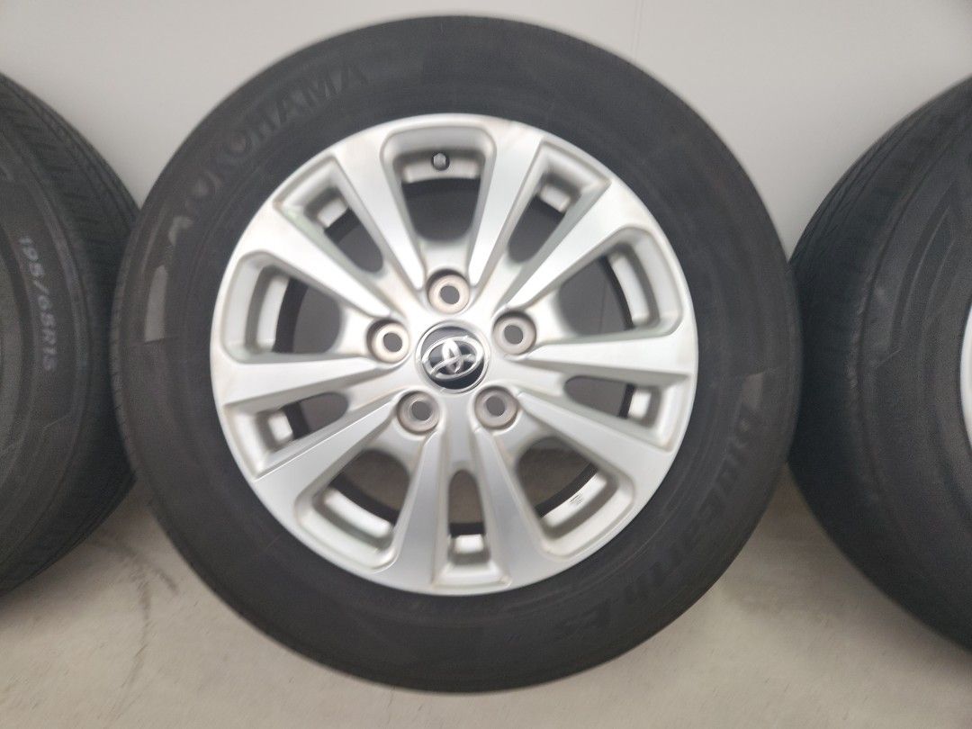 15 Inch Original Toyota Rim, Car Accessories, Tyres & Rims on Carousell