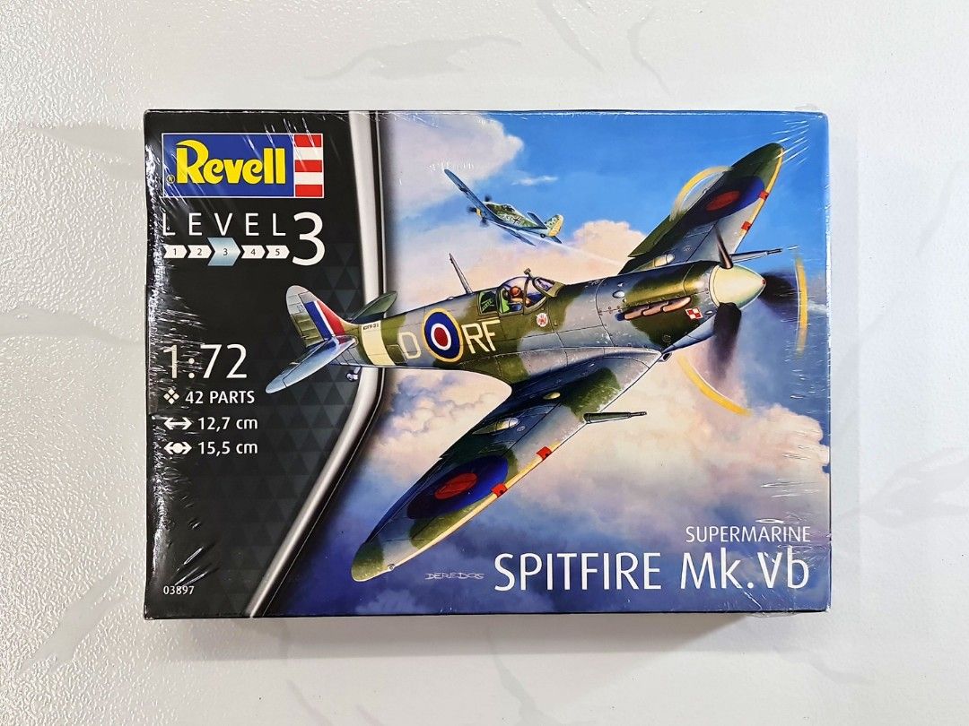 1/72 #03897 Revell British Royal Air Force (RAF) Fighter Supermarine ...