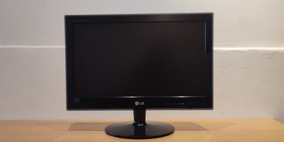 LG Flatron E1940T 19 inch LCD monitor screen, Computers & Tech, Parts ...