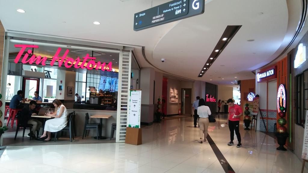 4D/3N For 2 MAKATI Condotel MRT Magallanes Station Edsa cor Chino Roces ...