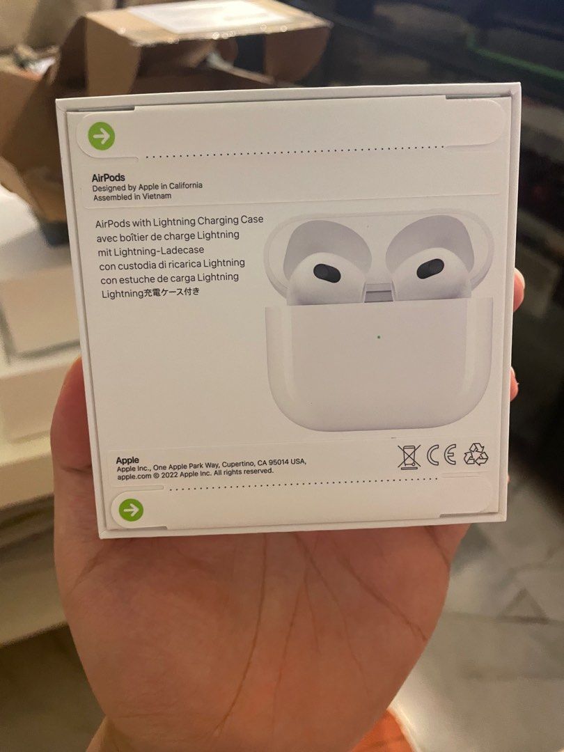 AirPods 3rd gen lightning case, Audio, Earphones on Carousell