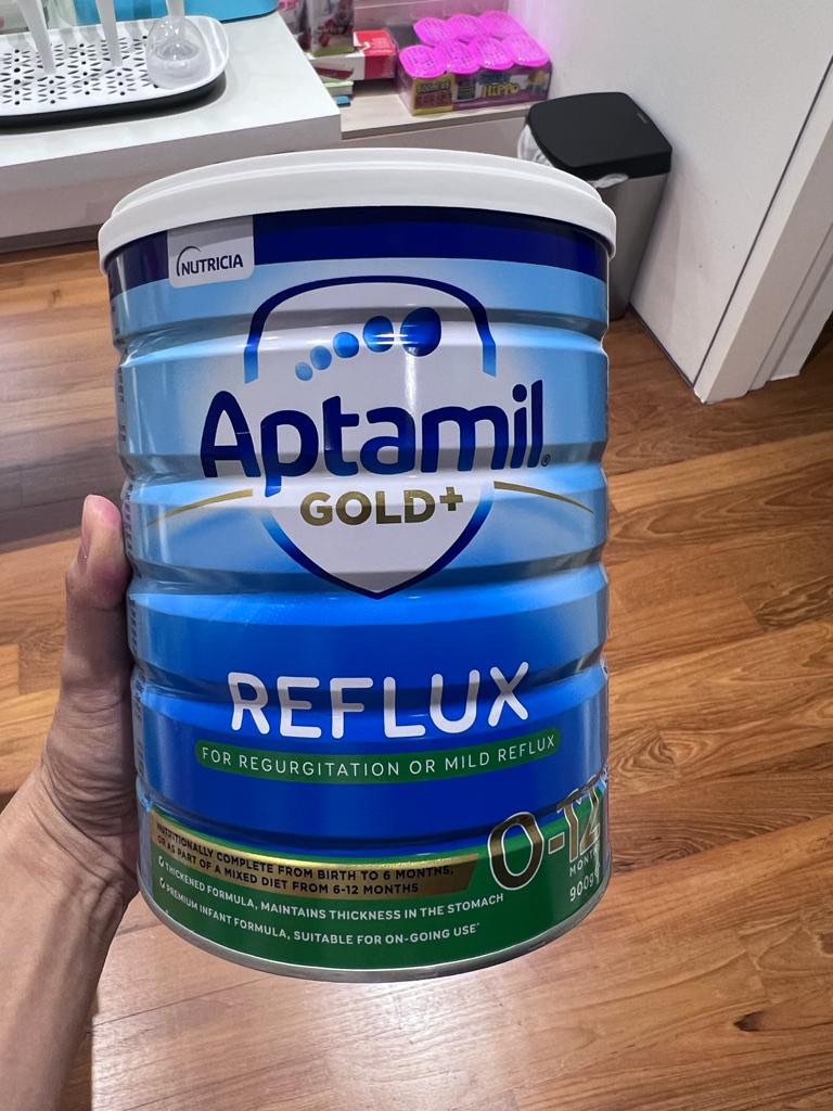 Aptamil Gold+ Reflux baby infant formula, Babies & Kids, Nursing ...