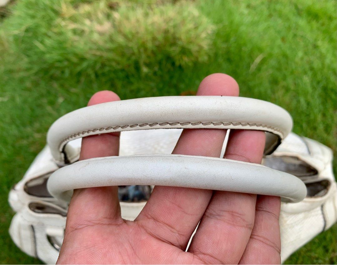 Authentic Gucci Woven Raffia Diamante Medium Sukey Hobo Bag, Luxury ...