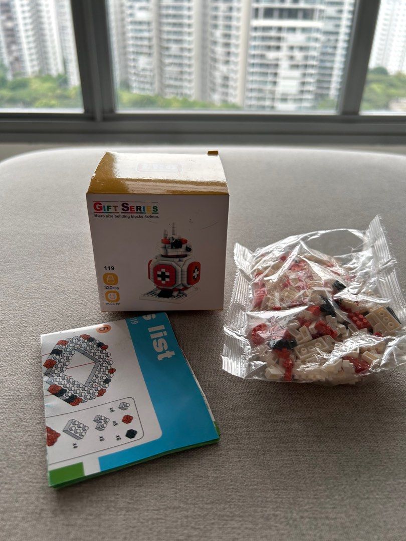 BB8 / Superman nano blocks, Hobbies & Toys, Toys & Games on Carousell