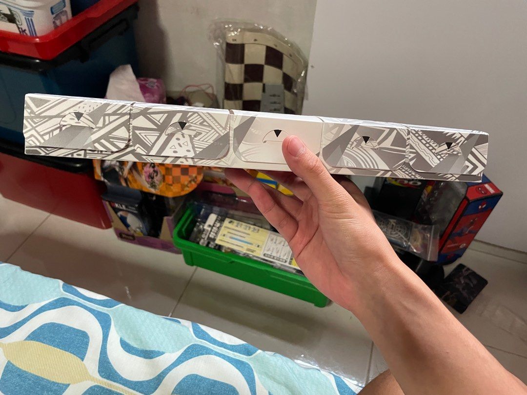 Beyblade Burst Rare Takra tomy 5G battle box, Hobbies & Toys, Toys ...