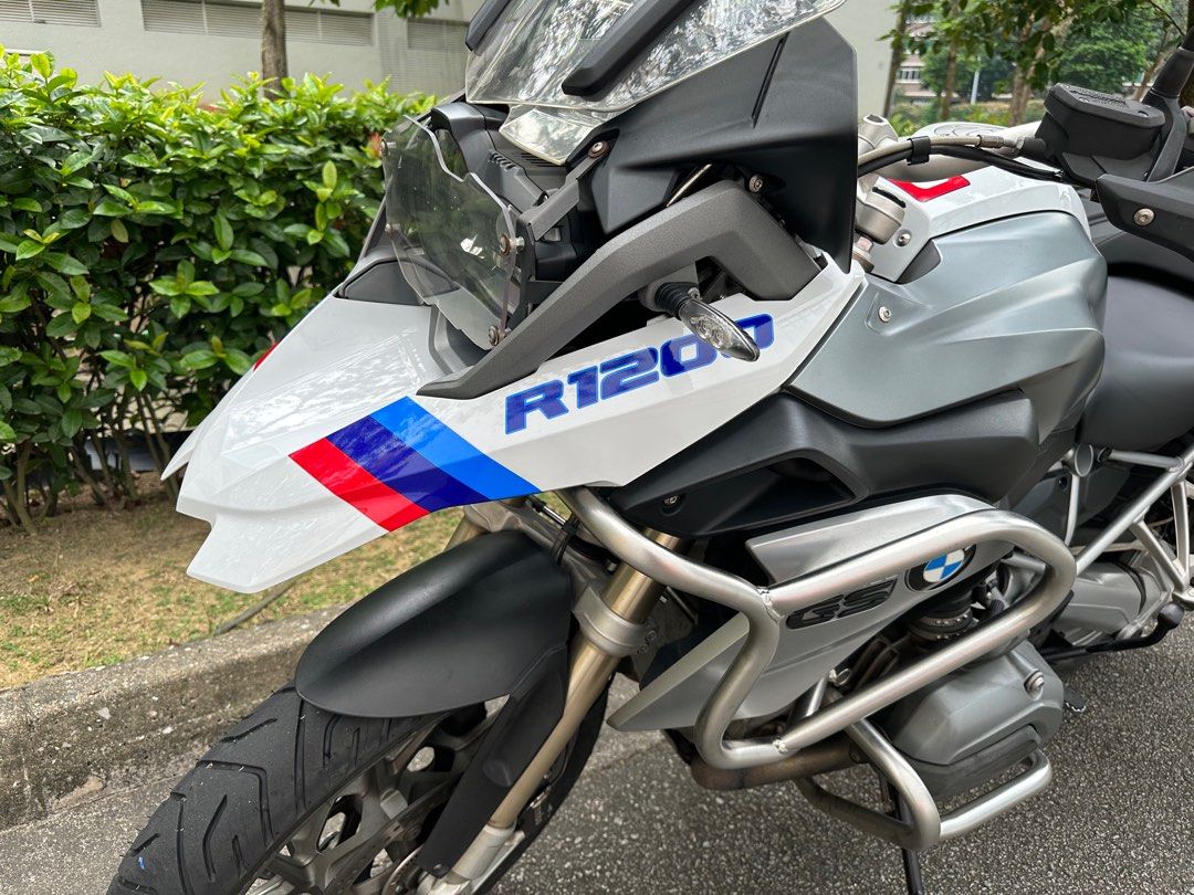 BMW R1200GS Alpine White Color. Mature Owner. Registration Date 11/12 ...