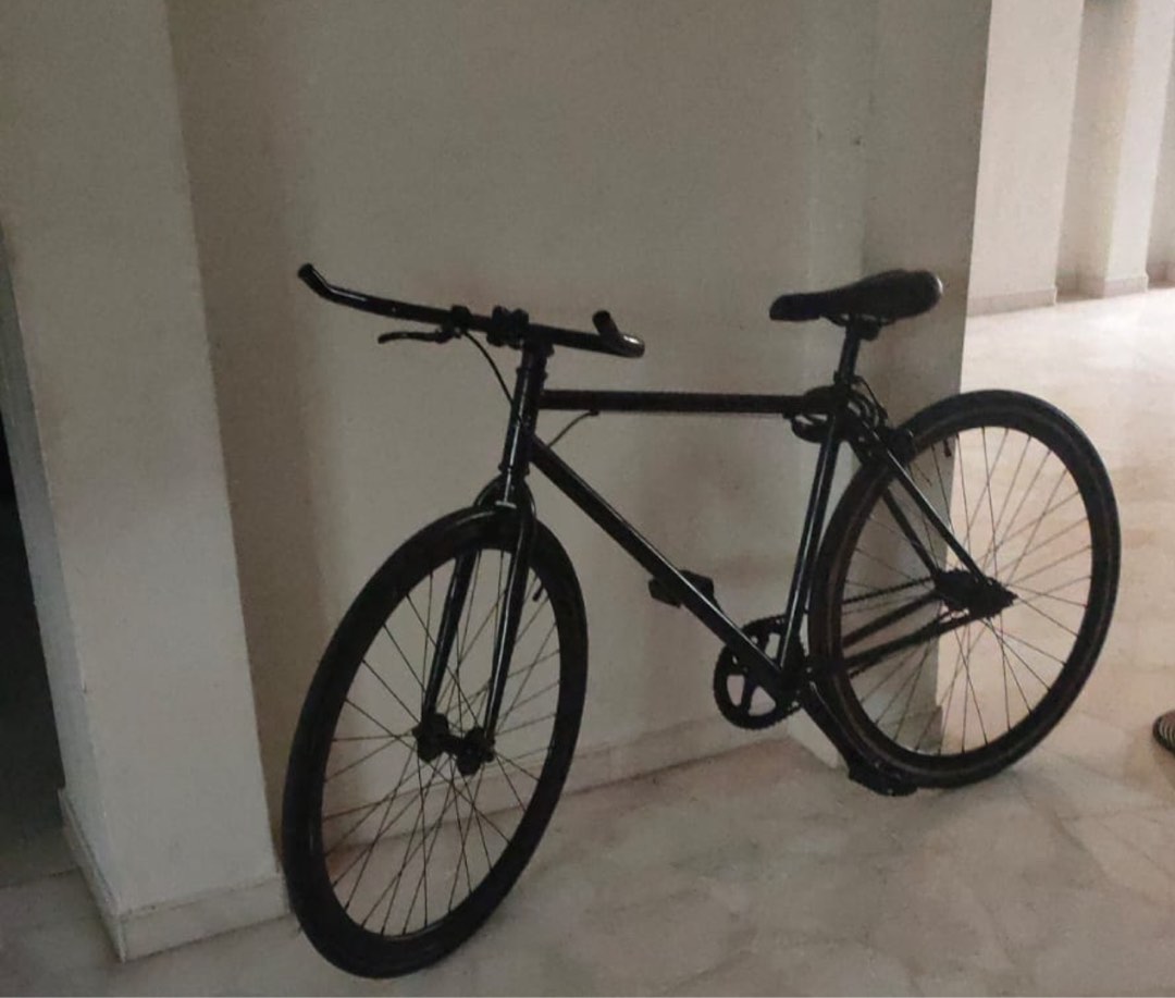 Brandless fixie, Sports Equipment, Bicycles & Parts, Bicycles on Carousell